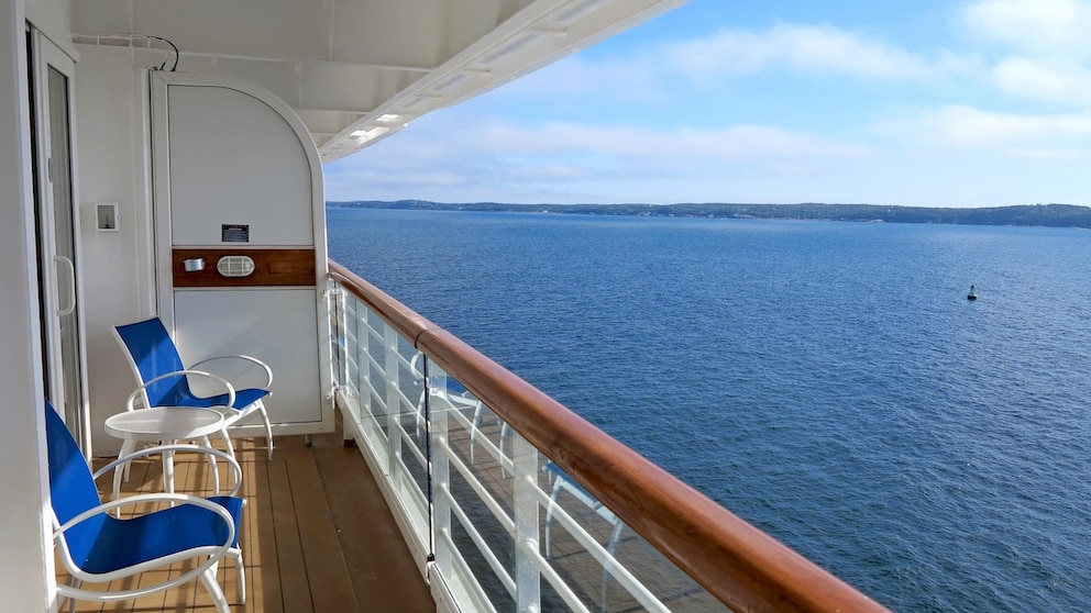 Why you should never sleep on a cruise ship balcony