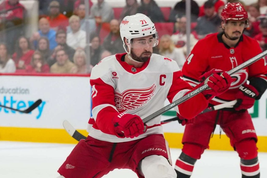 NHL-pommi muhii – lähde: Detroitin tähtikapteeni hyväksyy siirron vain ...