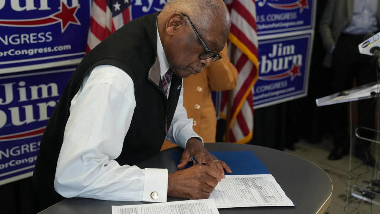 Jim Clyburn announces bid for 18th term in Congress amid calls for ...