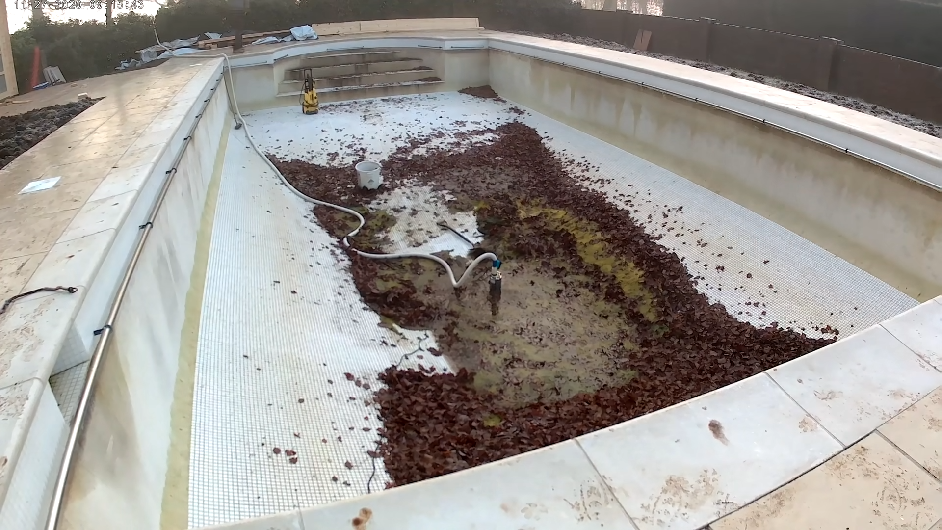 Why empty pool cleaning is sometimes necessary