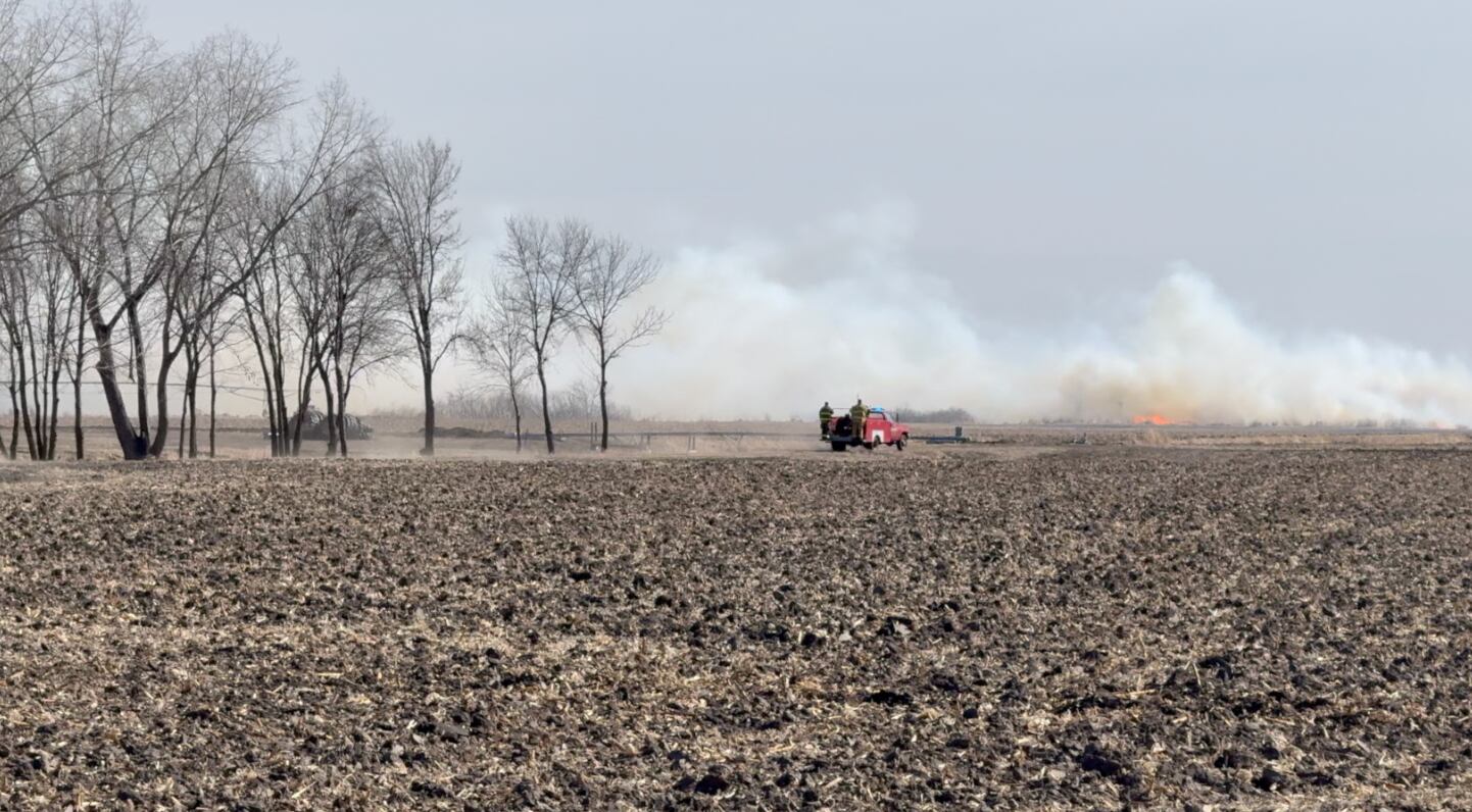 Grass fire burns one acre in Hall County amid red flag warning