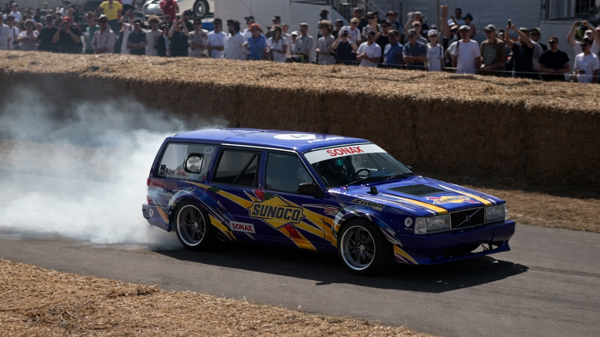 Classic Volvo wagon turns into a drift car