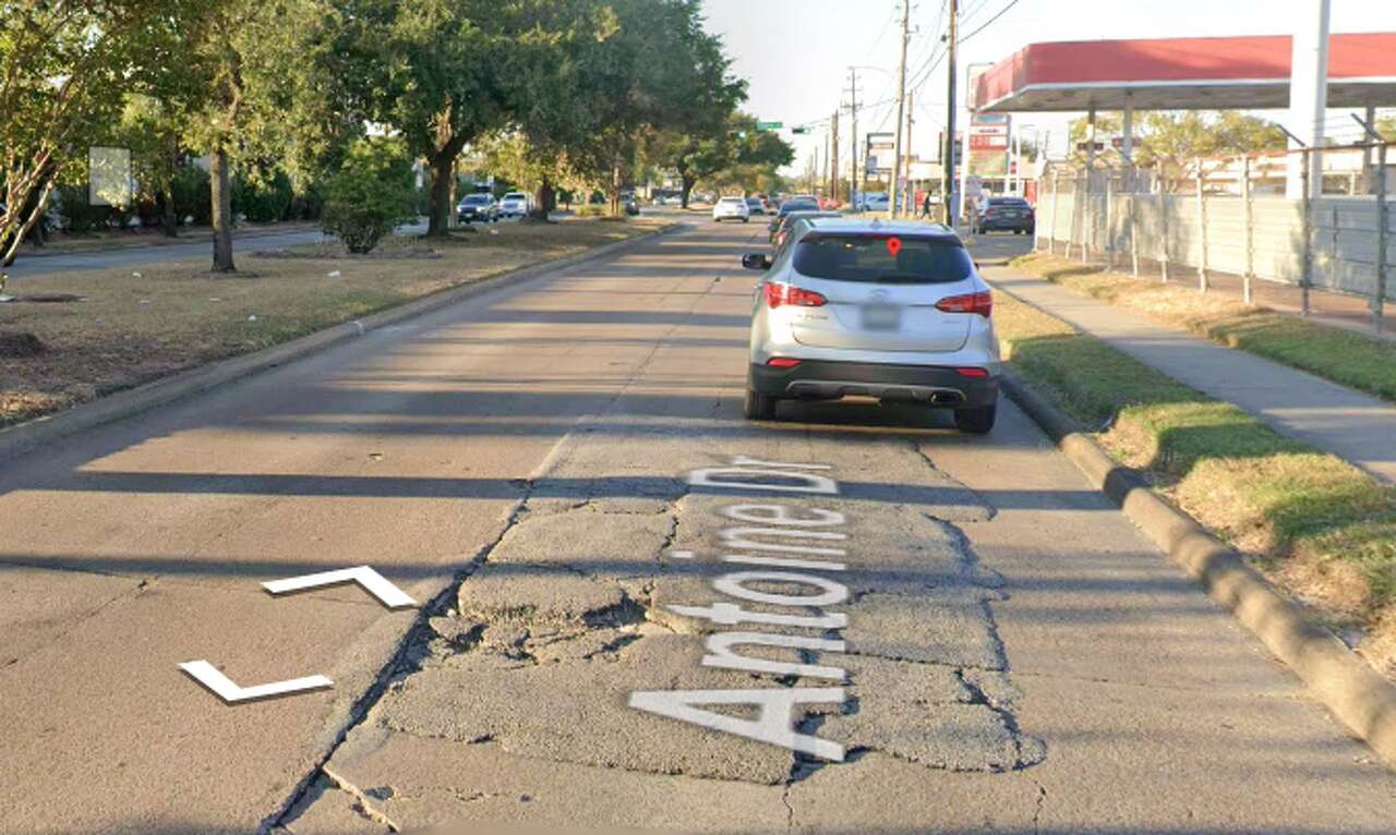 Pothole-ridden roadway in Houston set for $91M 5-year total overhaul