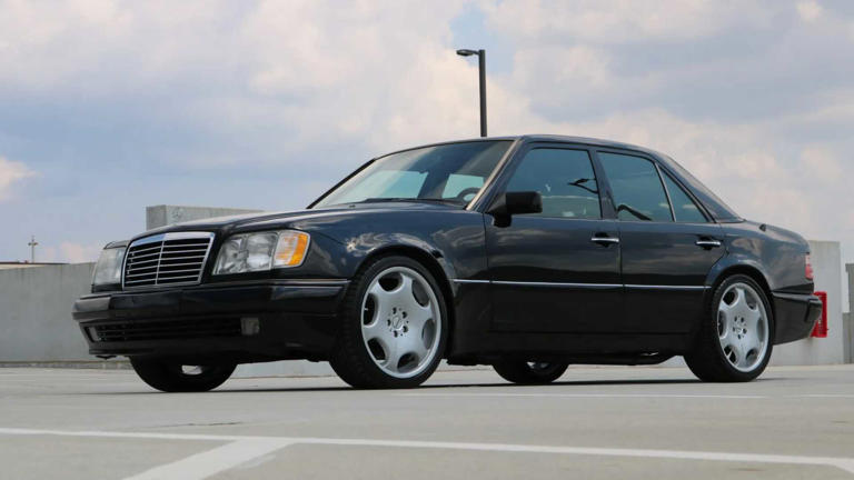 7 low-mileage '90s classics collectors quietly stockpile