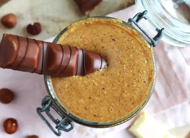 Crema sabor kinder bueno para untar – sólo 2 ingredientes