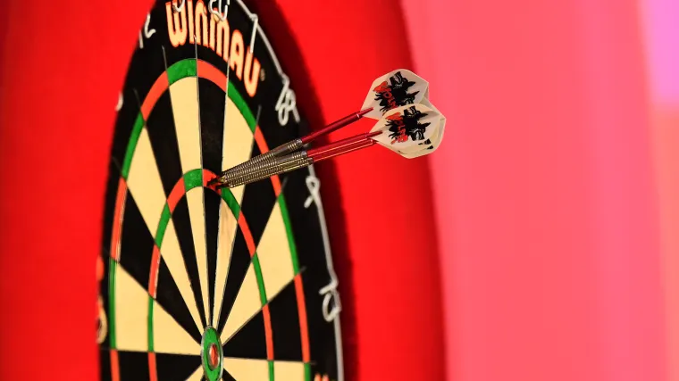 PDC darts scoring, explained: Rules, point system, order of play and ...