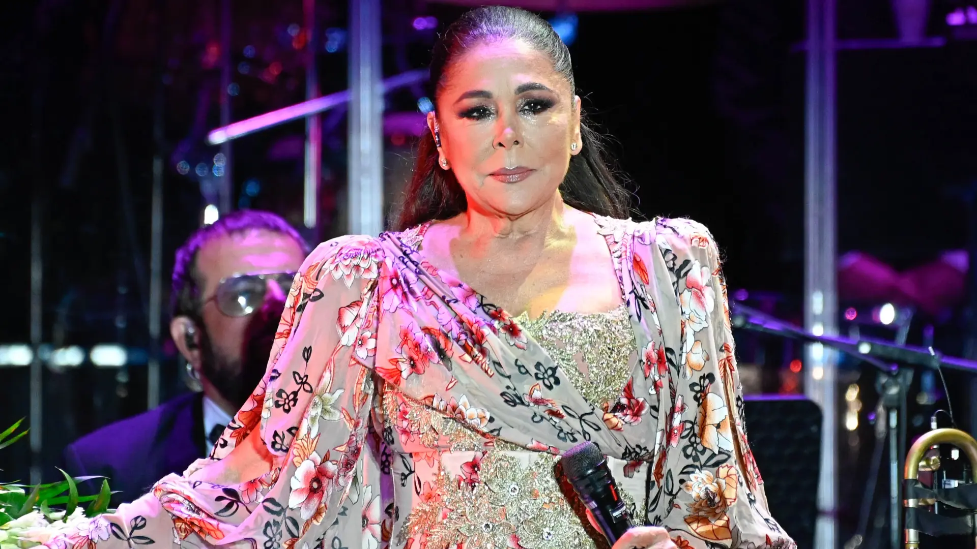 Isabel Pantoja e Il Divo estrenan la nueva versión del tema 'Donde el ...