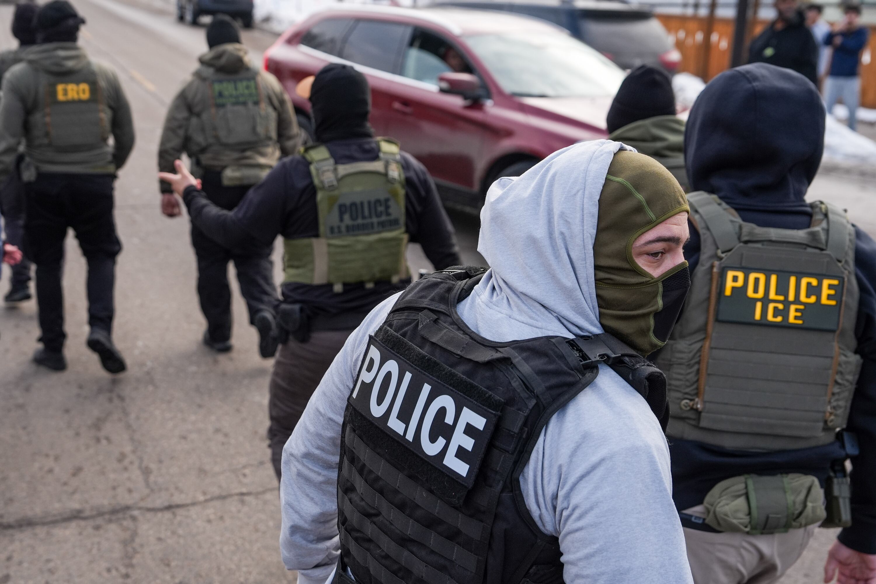 Advocacy groups demand changes at Atlanta ICE field office over ...