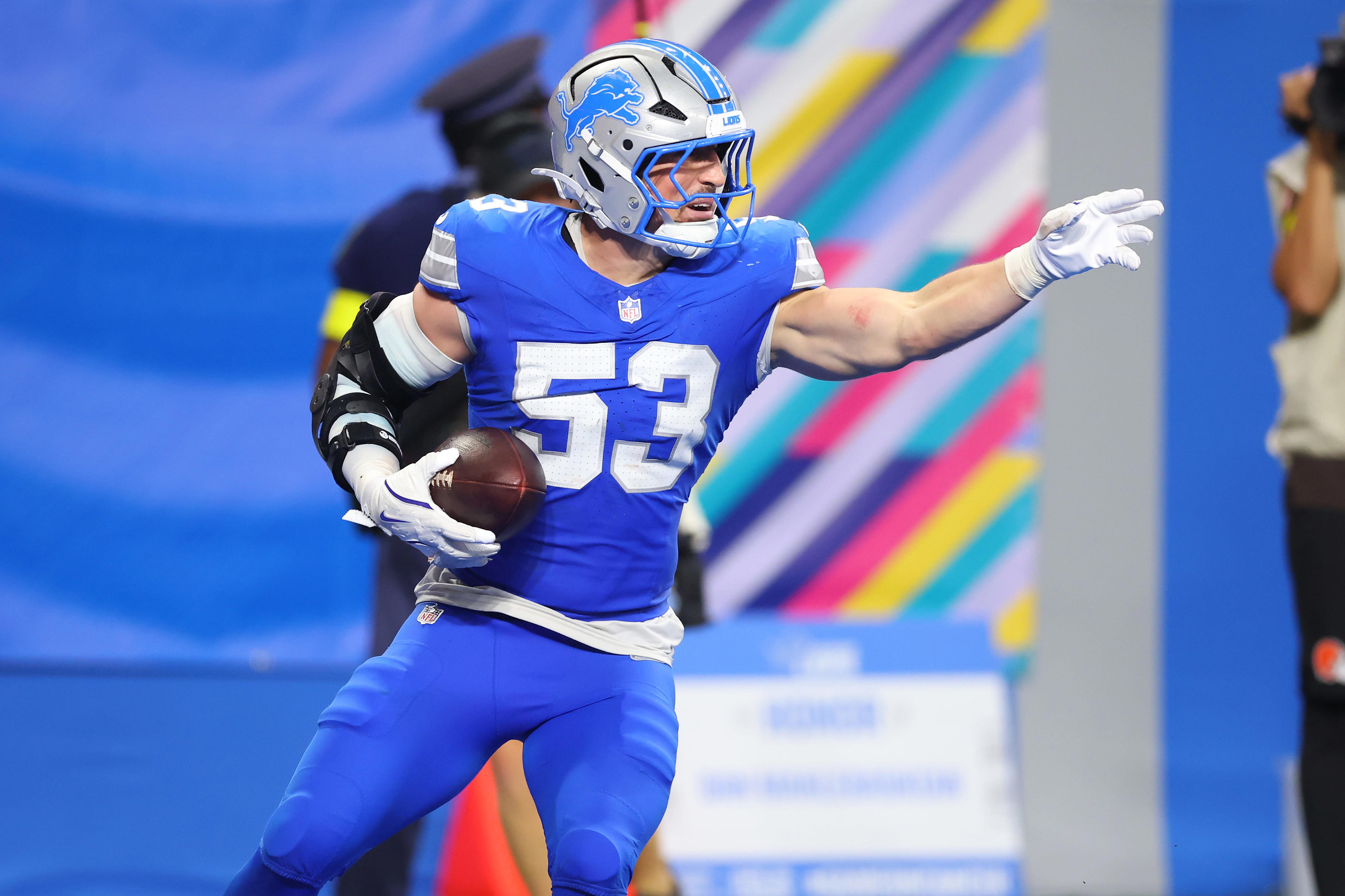 Detroit Lions re-sign WR Tom Kennedy, LB Trevor Nowaske