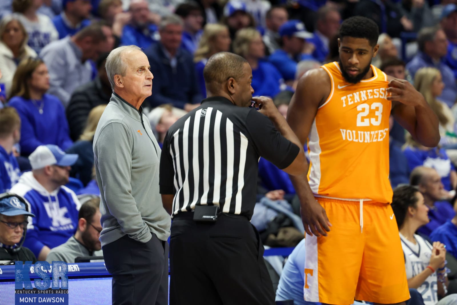 Why Jaylen Carey drew technical foul in Tennessee basketball vs Auburn ...