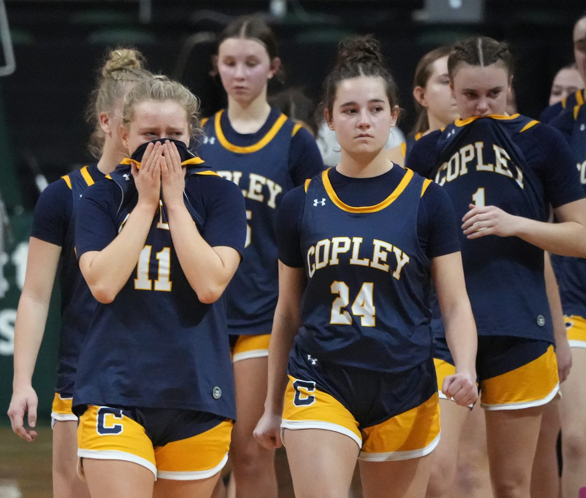 OHSAA girls basketball state tournament, Dayton CJ rallies past Copley