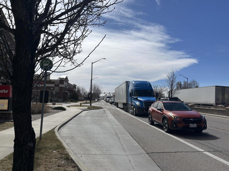 I-25 reopens after extended closure due to heavy winds