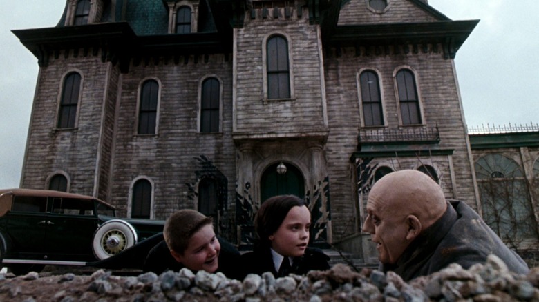 Dumb things we all ignore in the Addams Family movies