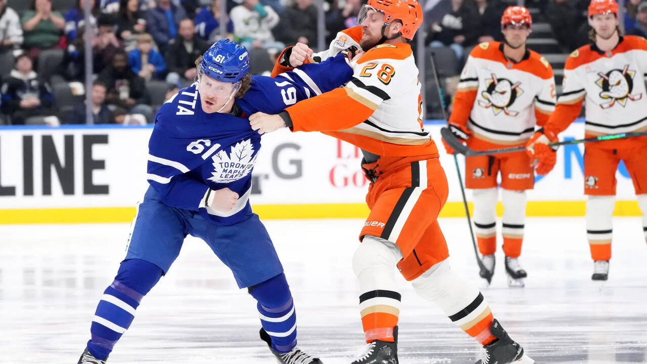 Toronto Maple Leafs defeat Anaheim Ducks 6-4, ending eight-game losing ...