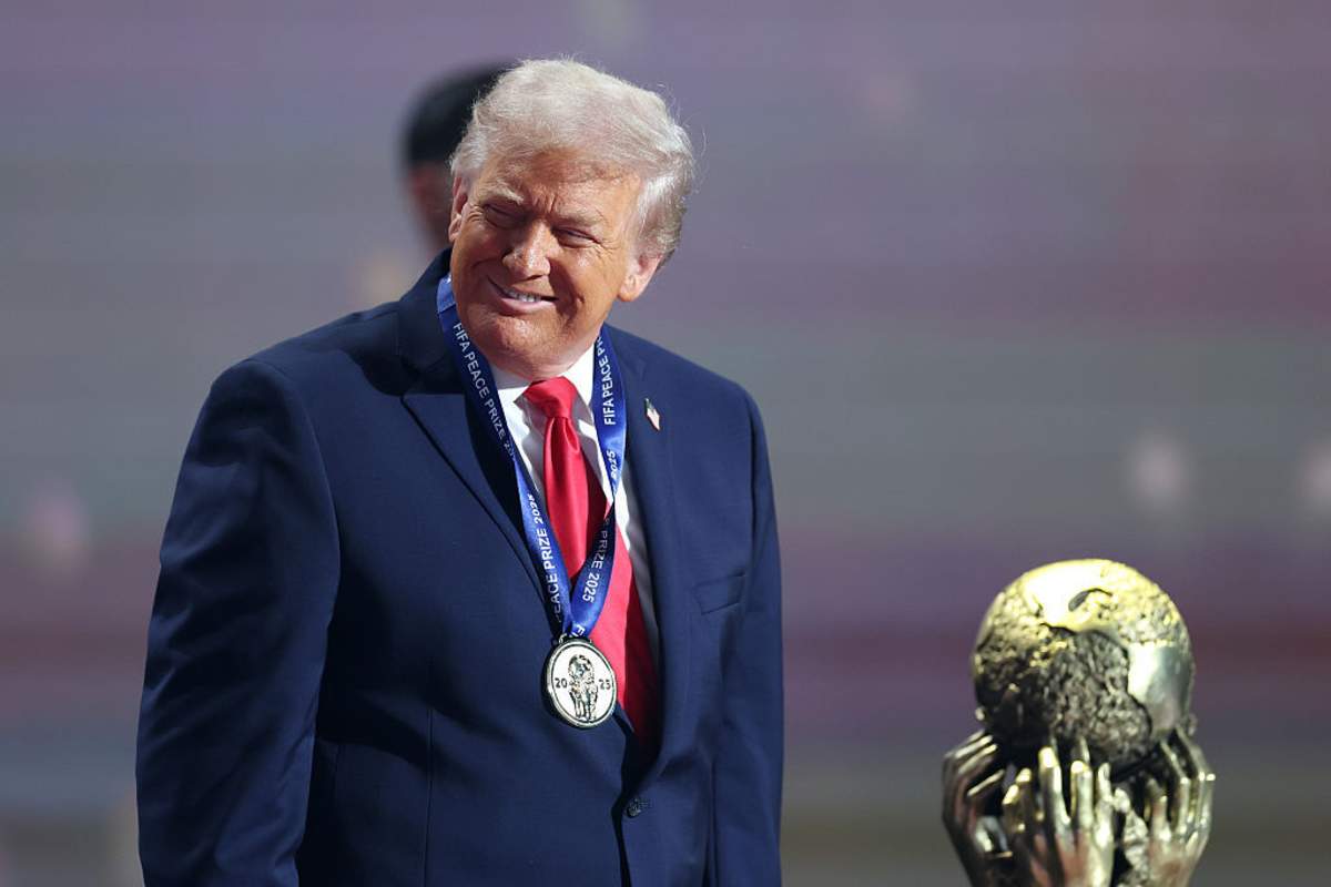 Mike Johnson unveils new 'America First' award for Trump, presents him ...