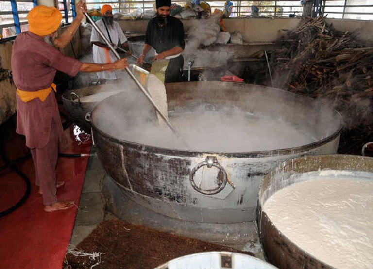 At Golden Temple’s langar, enough cooking gas supplies