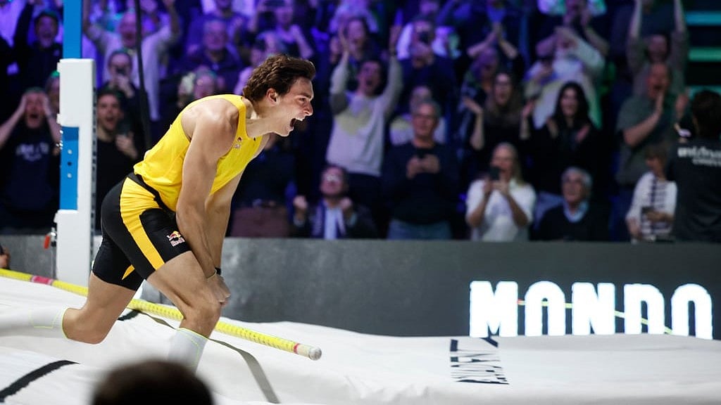 Armand Duplantis clears 6.31m to set pole vault world record for 15th time