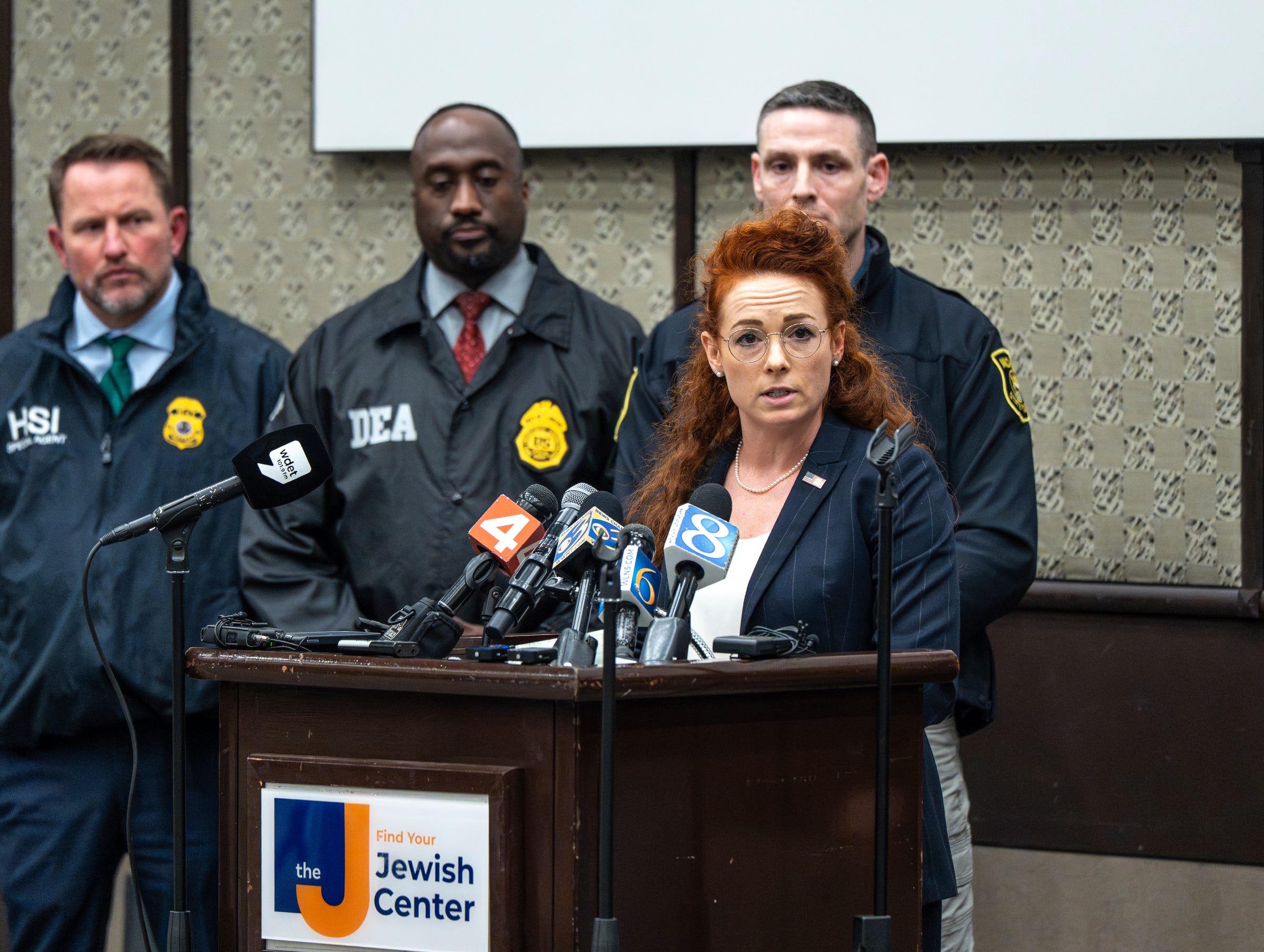 Temple Israel attacker dead, guard injured, kids safe: Latest updates