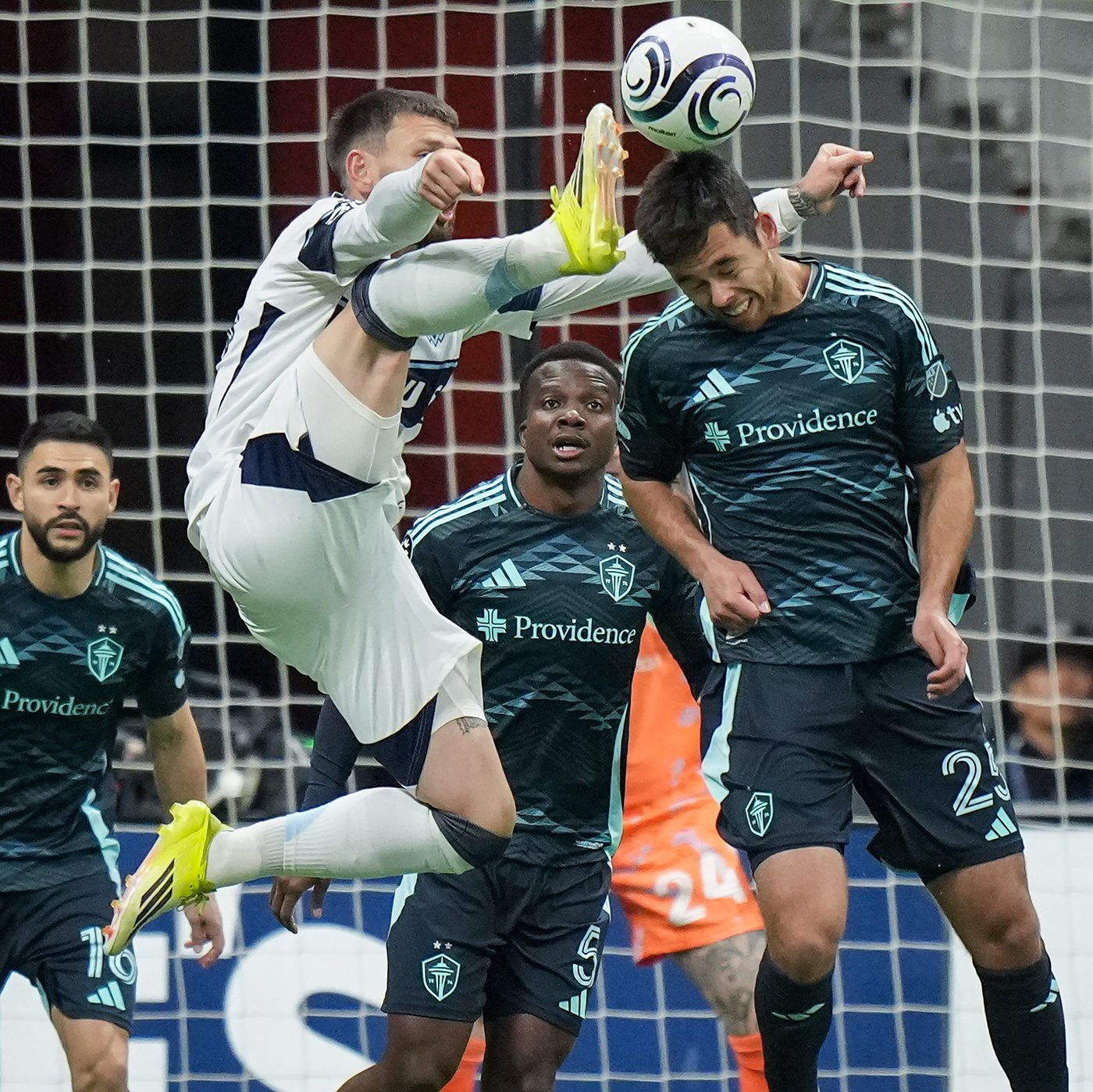 Seattle Sounders down Vancouver Whitecaps 3-0 in CONCACAF Champions Cup ...
