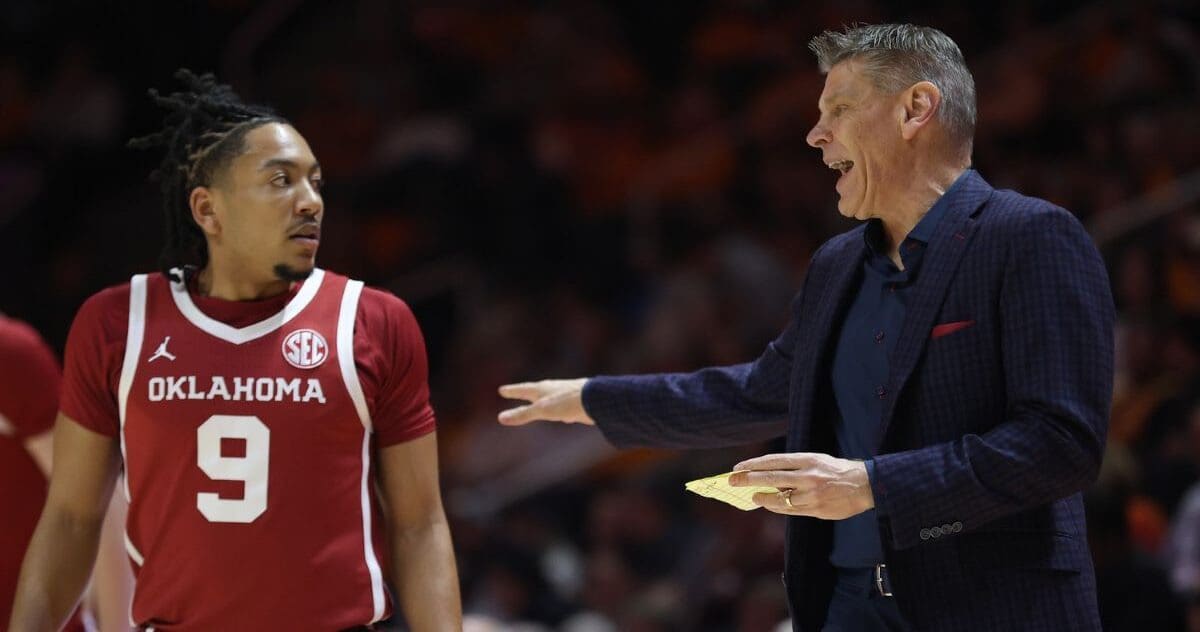 Nijel Pack injury: SEC Network broadcast debates whether play warranted ...
