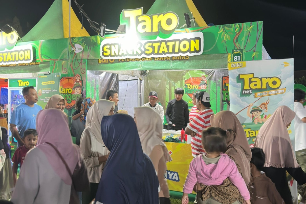 Booth Taro di Kampung Ramadan Jombang diserbu pengunjung
