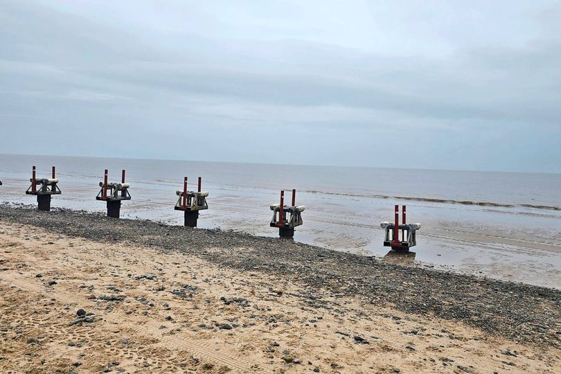 Strange steel structures appear on UK beach and leave Brits completely ...