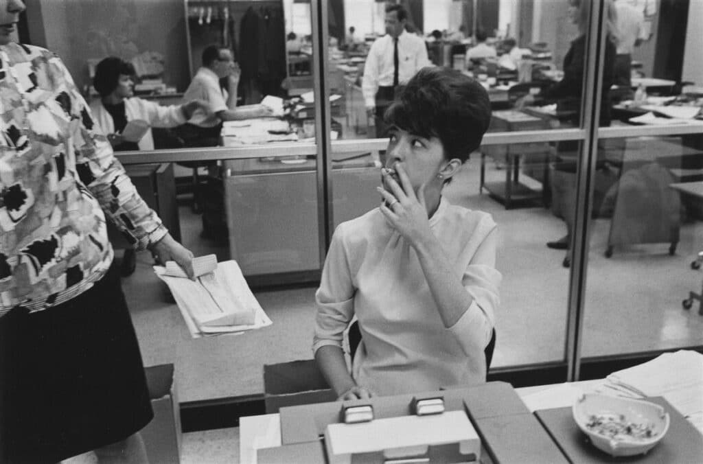 20 work habits that used to be normal but now feel weird