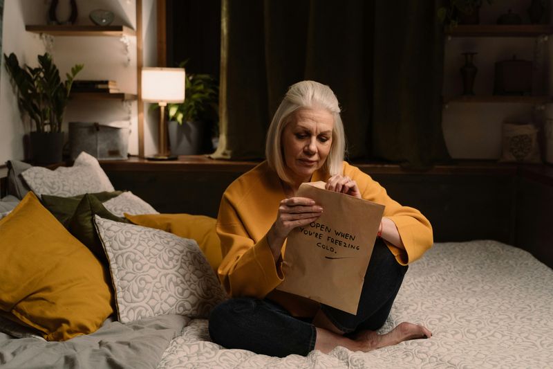 Psychologists say living alone builds these 11 overlooked life skills