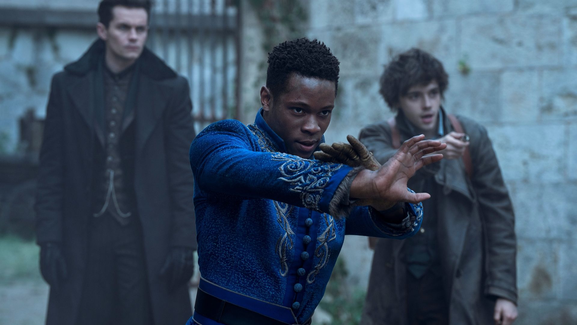 Netflix's Shadow & Bone sends a sad message to all romantasy fans