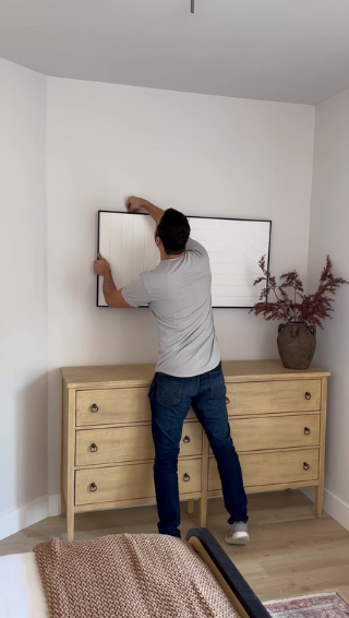 The easiest DIY picture frame you can make