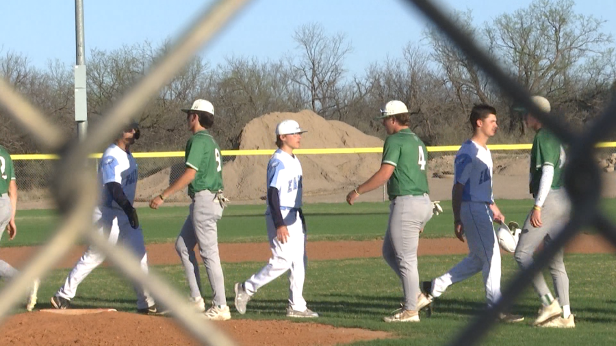 Highlights: Battle-tested Wall Hawks soar into district play, rout San ...