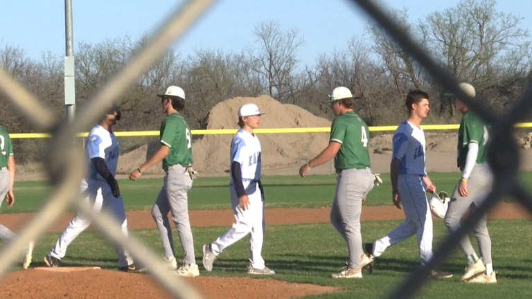 Highlights: Battle-tested Wall Hawks soar into district play, rout San ...