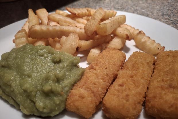 I tried the cheapest fish fingers I could find in each shop - here's my ...