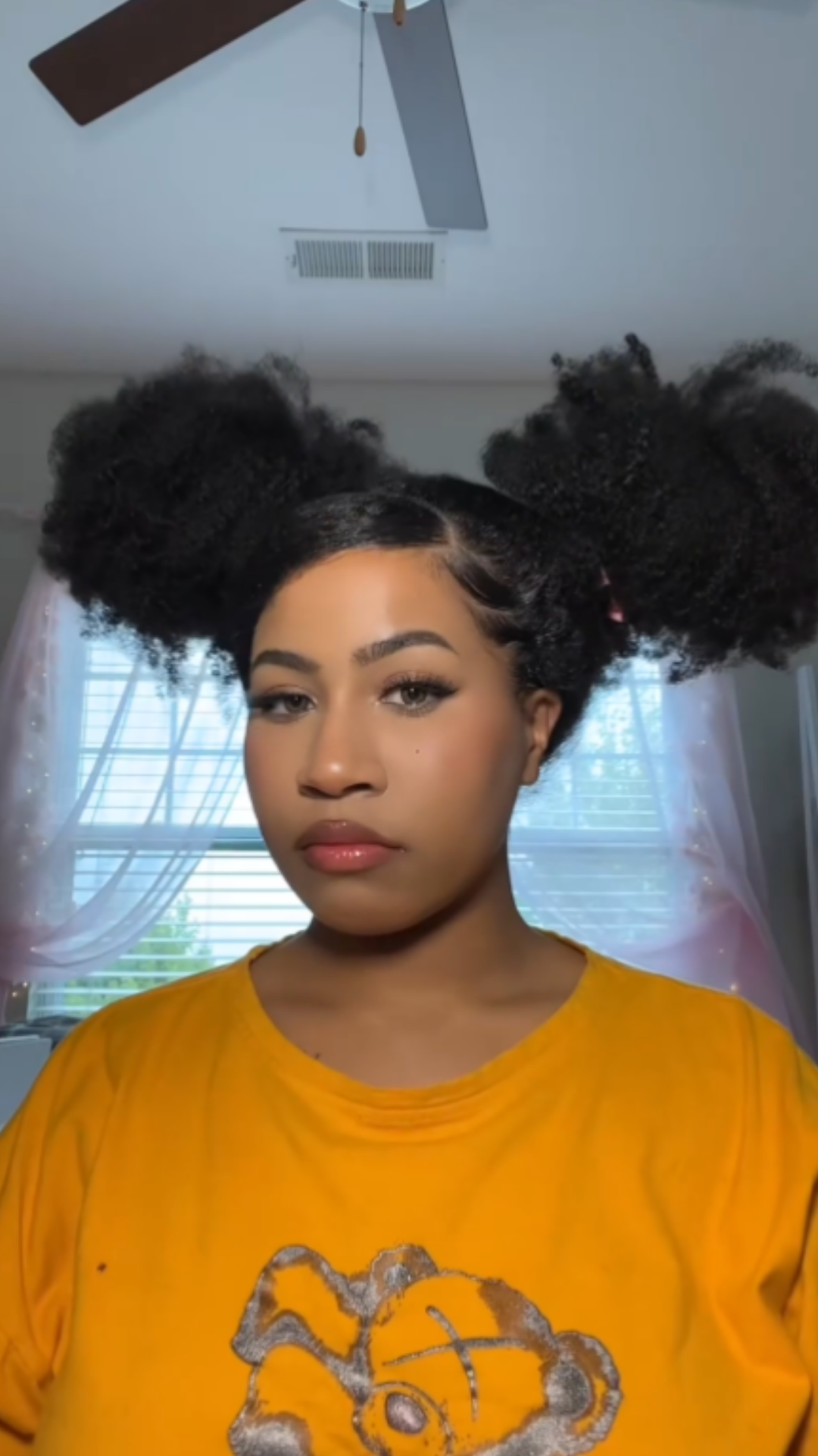 Easy swoop puffs hairstyle for natural hair