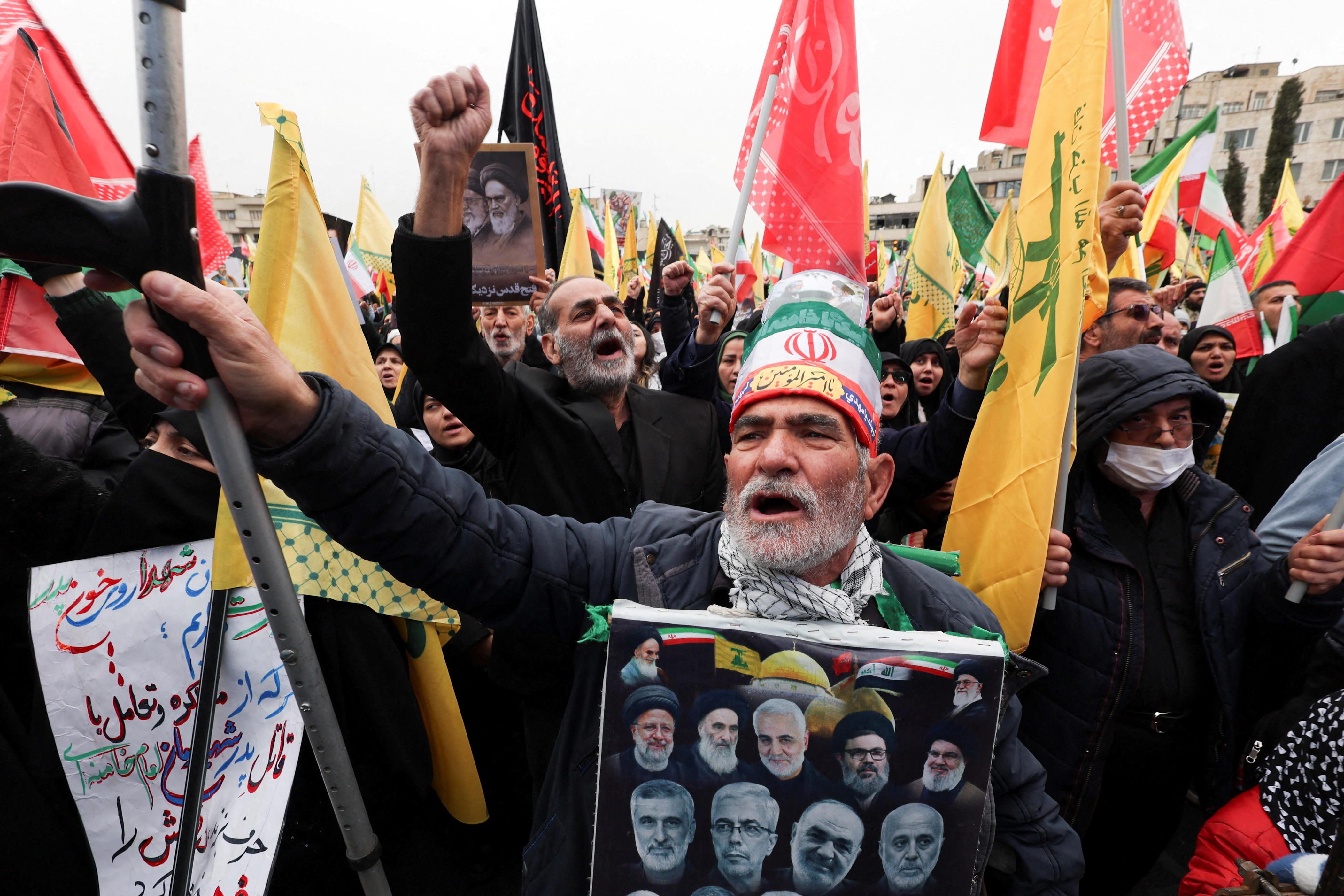 Explosion rocks Tehran square during Quds Day march, Iranian state ...