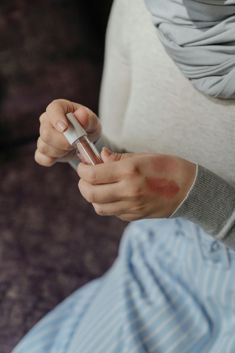 Women who always carry chapstick or lip gloss tend to share these 12 traits