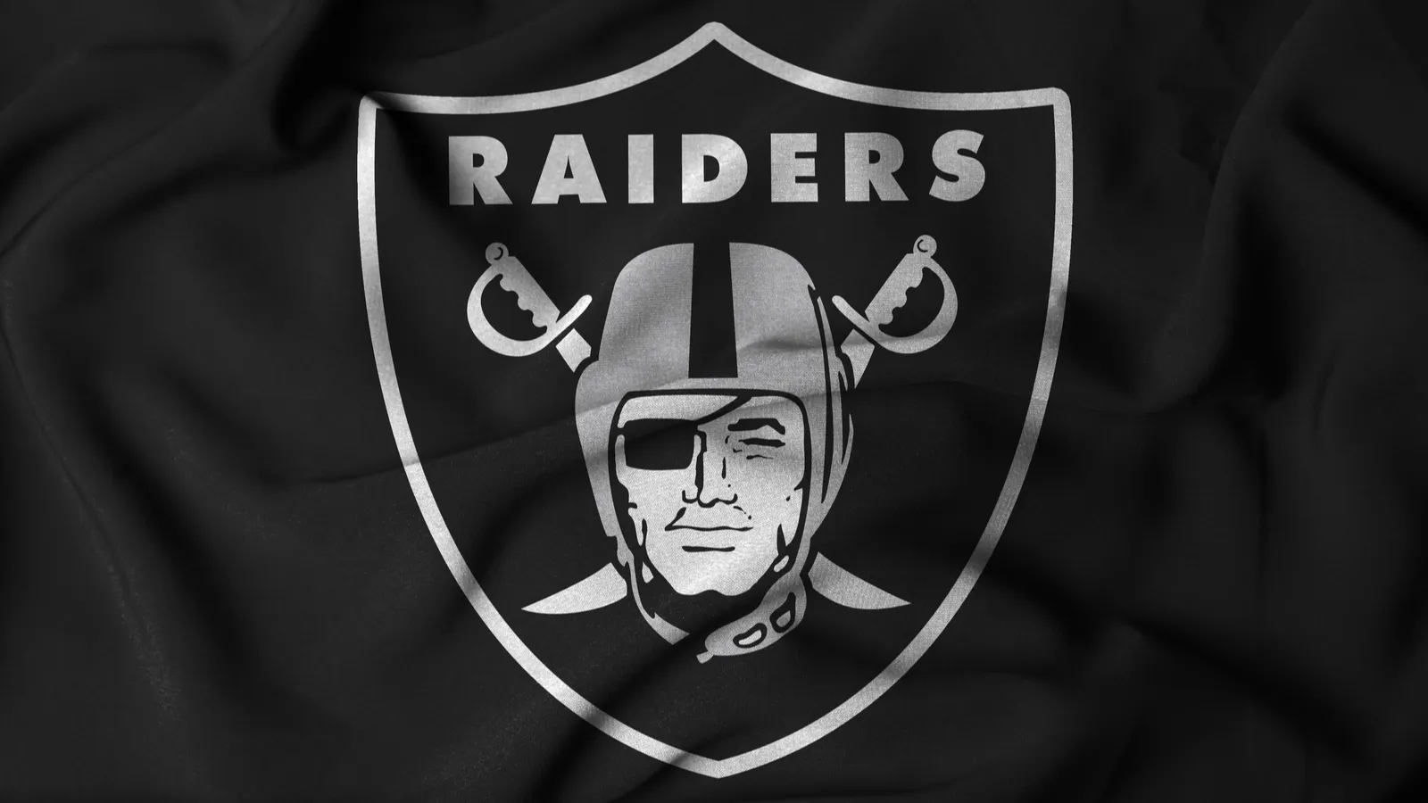 How the Raiders shocked the league with their brilliant free agency moves