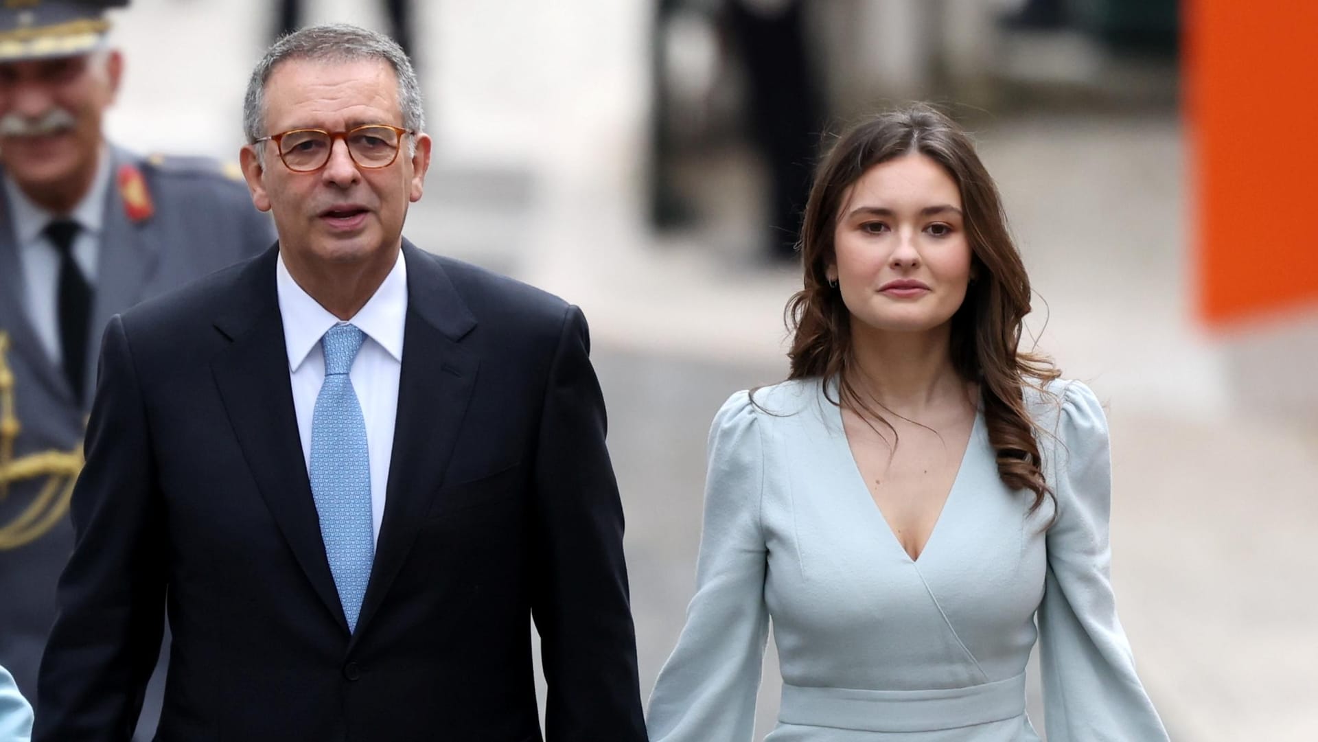 Vestido da filha de António José Seguro custa 890 euros e está a preço ...