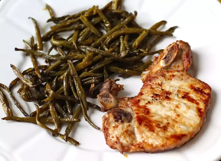 Costeleta de porco (bisteca) na air fryer: receita fácil, dourada e ...