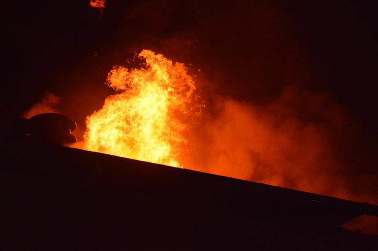 1 killed, 4 hospitalized after Jackson apartment complex fire