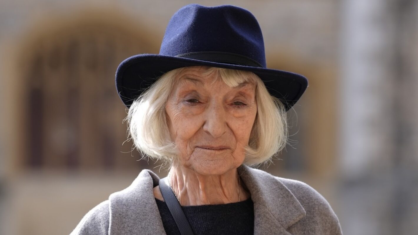 Jane Lapotaire dies: See tributes for ‘The Crown’ & ‘Downton Abbey’ star
