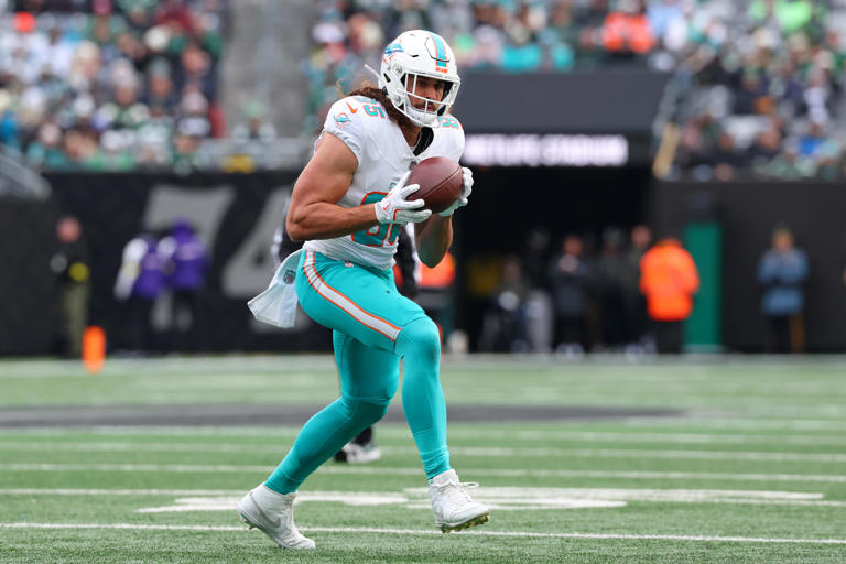 Dolphins TE Greg Dulcich's new contract makes him a roster lock