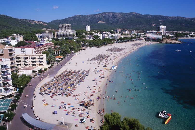Calls for calm at Majorca and Menorca hotels in Spain amid Middle East ...