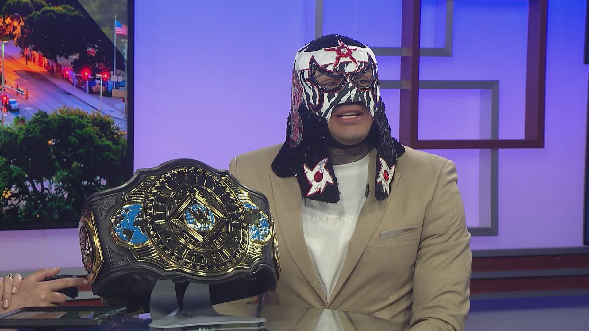 WWE Intercontinental Champion Pénta visits KENS 5 ahead of return of ...