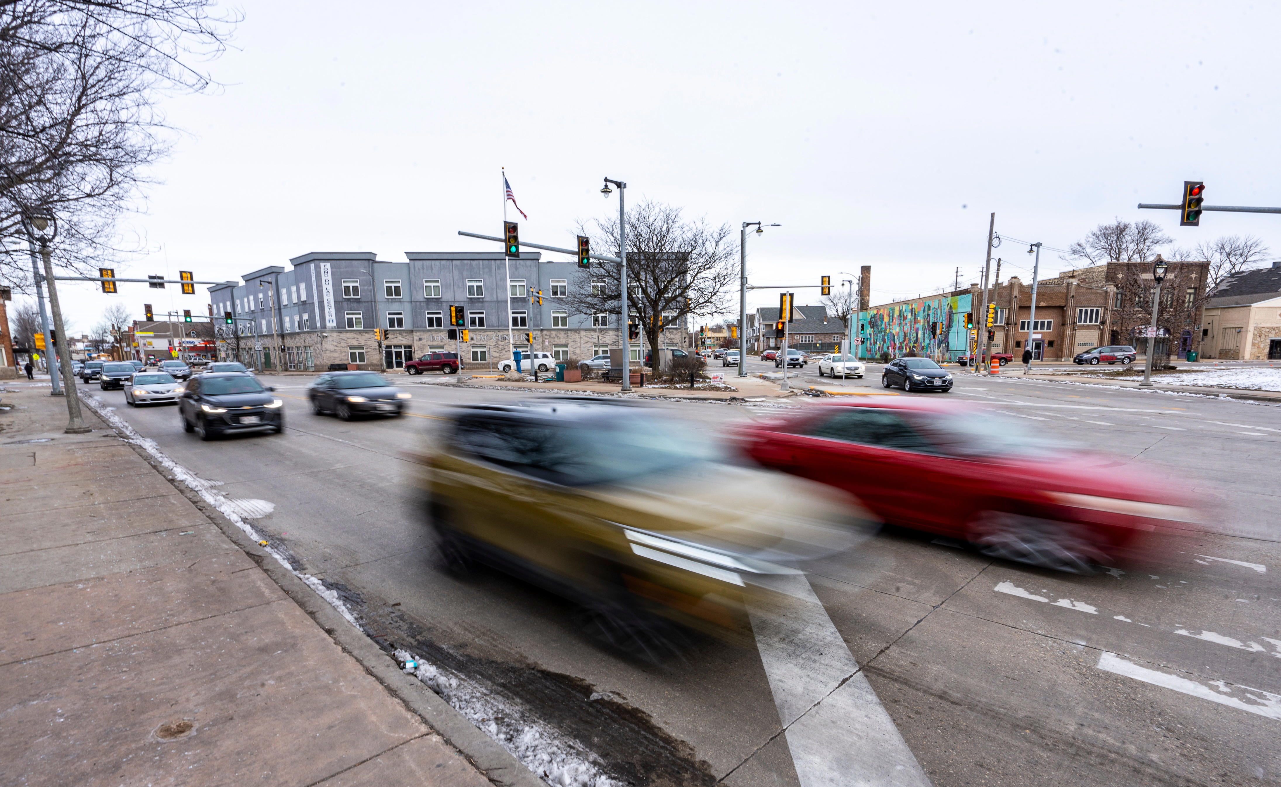 Milwaukee traffic deaths in 2025 hit six-year low, city officials say