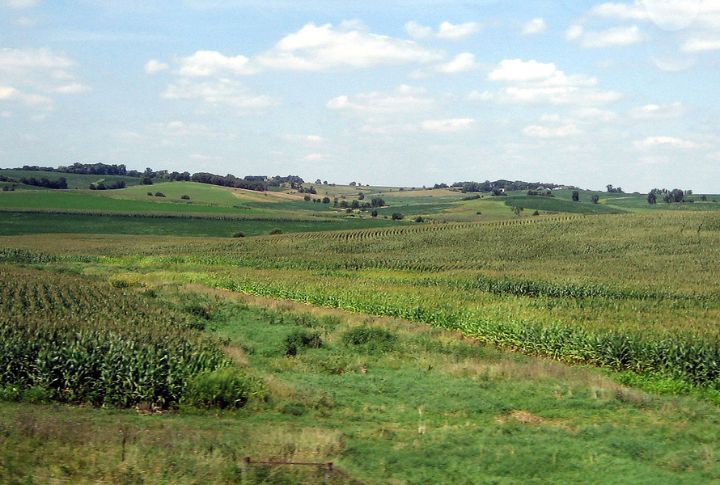 10 American states that are almost entirely flat