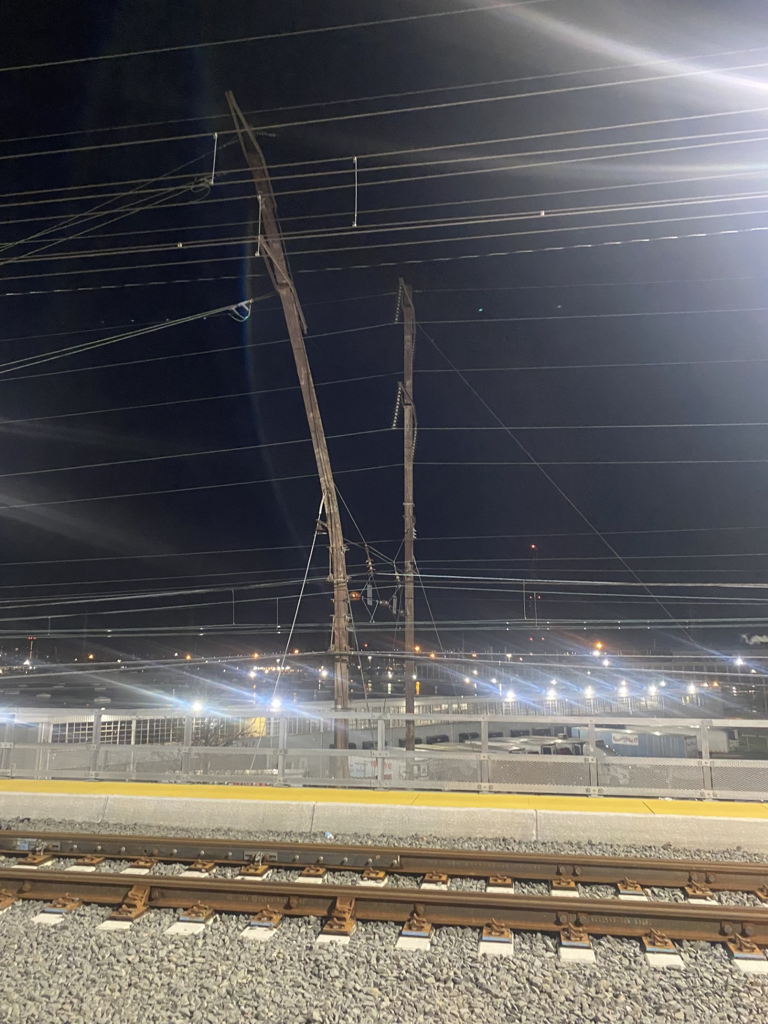 NJ Transit, Amtrak delays and cancellations due to overhead wire issues ...