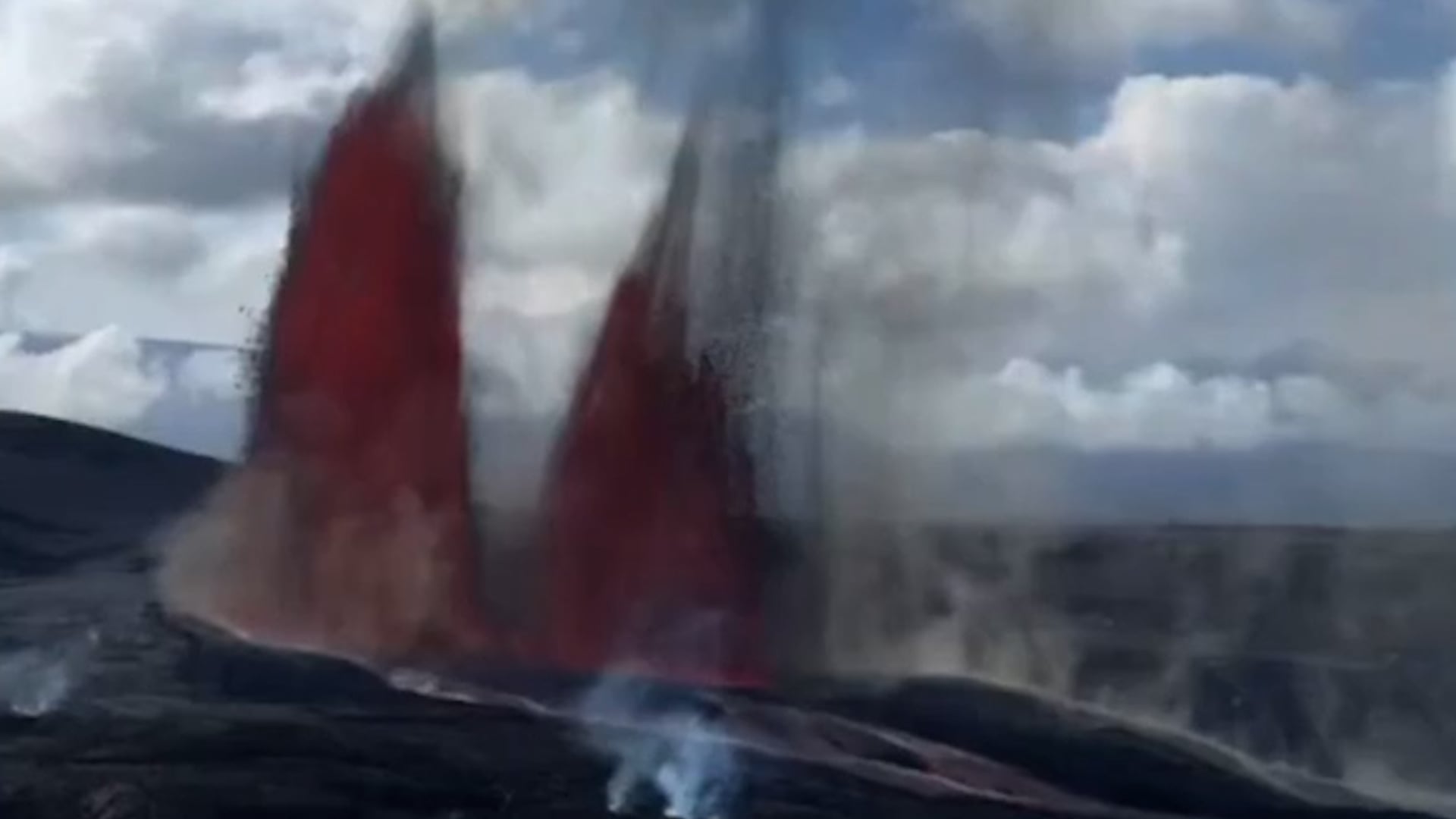 Hawaii volcano fallout and eruptions during Kilauea episode 43