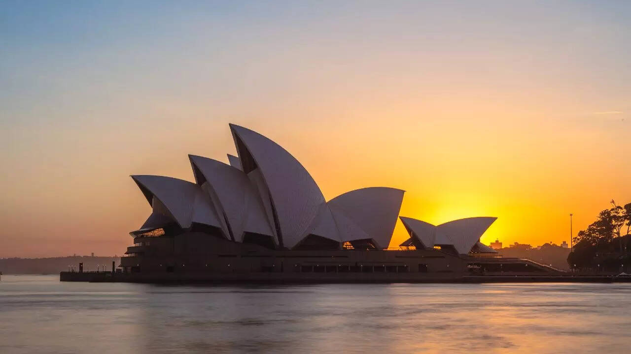 8 iconic buildings and the names of famous architects who made them