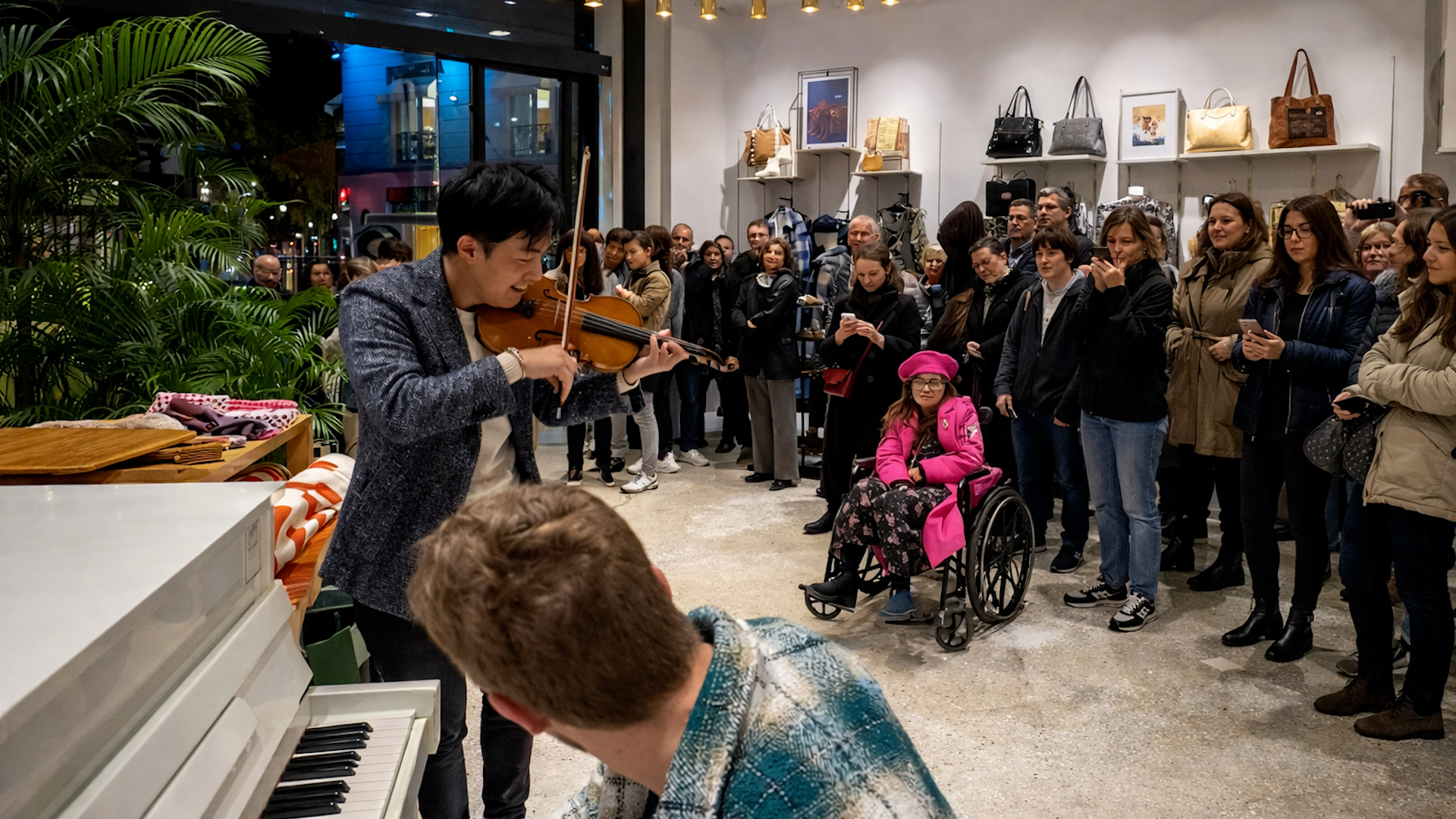 An unexpected moment with Ray Chen in Paris